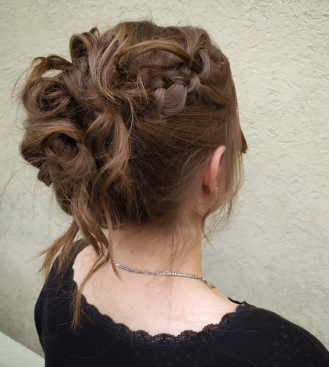 45+ Stunning Updo Hairstyles with Braids – HairyDiary